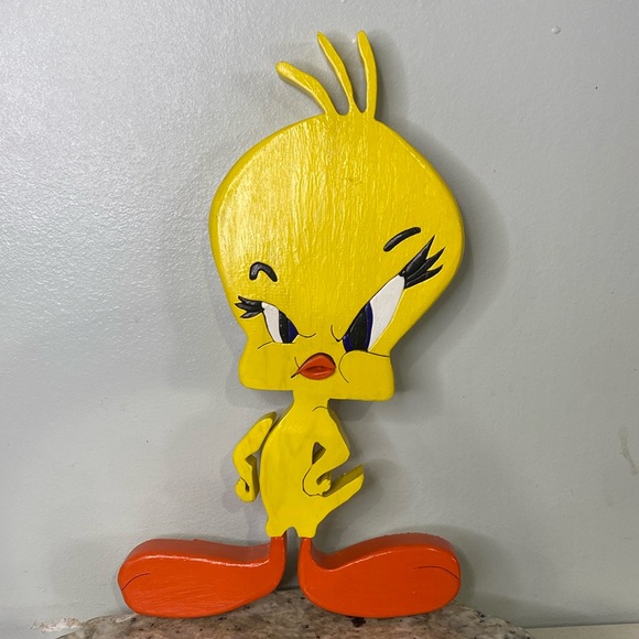Accents | Tweety Bird Wooden Handpainted Jigsaw Hanging Wall Figure 1 ...
